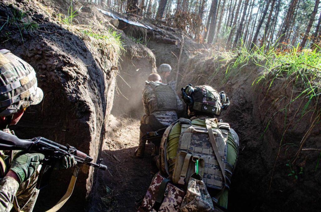 4th Heavy Mechanized Brigade | MilitaryLand.net